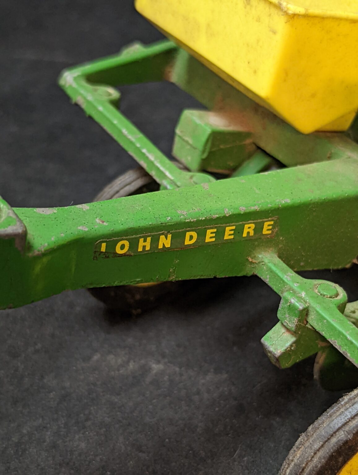 Vintage Ertl John Deere Corn Planter Toy | 1/16 Scale | Model 595 ...