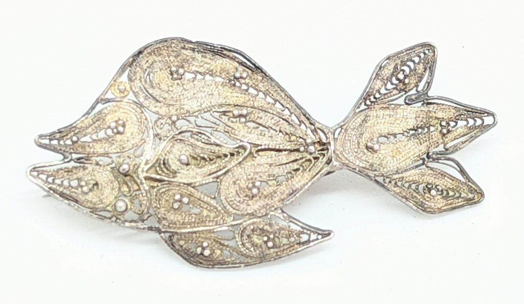 Vintage Filigree Sterling 900 Fish Pin Brooch | Quilling | Paisley ...