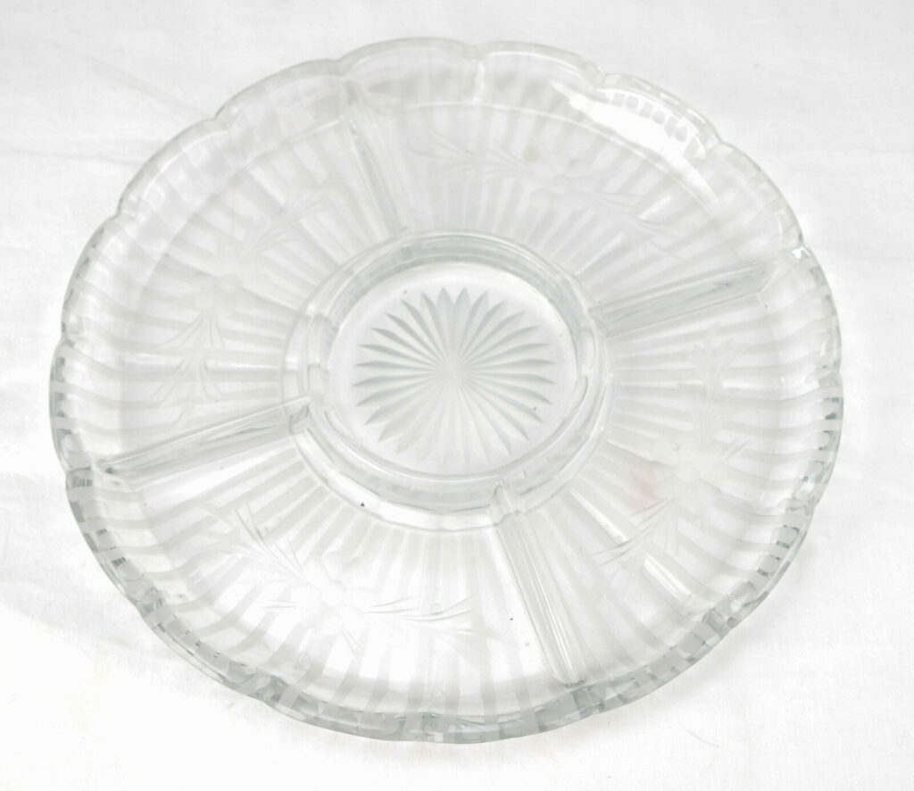 Meriden Silver Plate Co. Divided Relish Tray w. EAPG Cut Glass Daisy ...