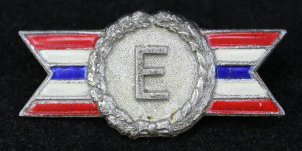 WWII US Army Navy Sterling Silver Military E Wreath Flag Production ...